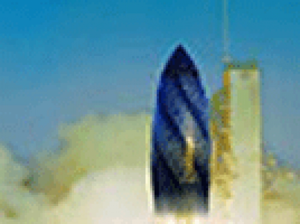 Review: The Iconic Building | icon 026 | August 2005 - ICON Magazine