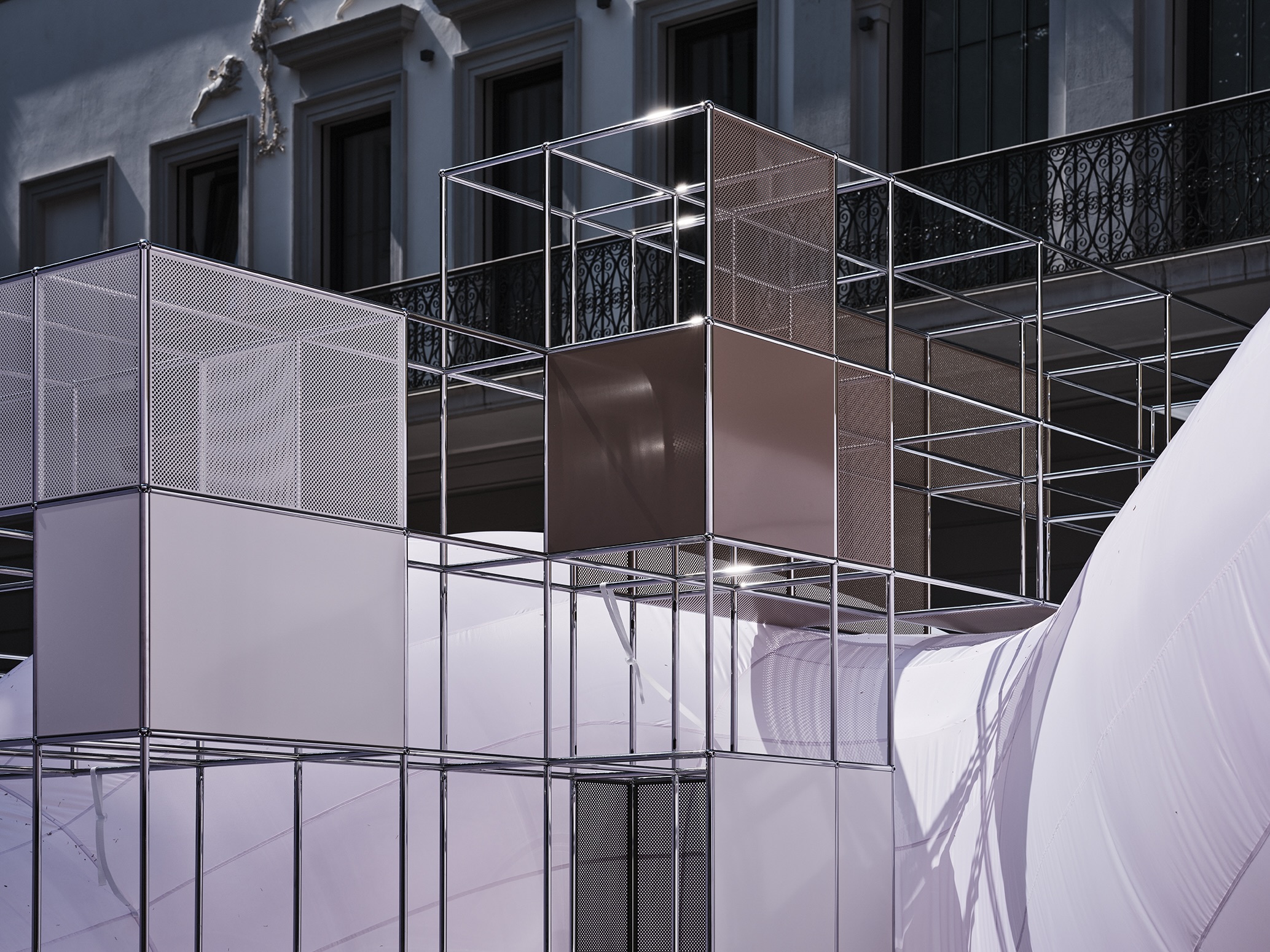 Snøhetta and Annabelle Schneider turn USM’s Modular System into ...